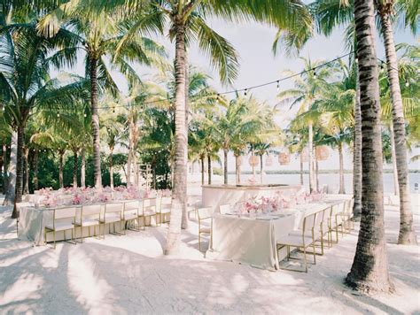 Britlyn Simone Wedding Florist Usa The Wed