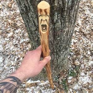 Hand Carved Hiking Stick Figures Manualidades