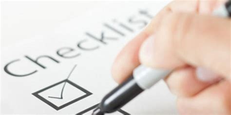 Please Put Down Your Dating Checklist Already Yourtango