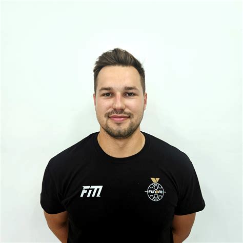 Uks Funball Warszawa Szkółka Piłkarska