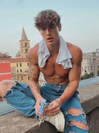 Fyeahfandomss Moreasehandsome Man Tumbex Fyeahfandomss Moreasehandsome Man Tumbex