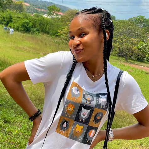 New Hot Sexy Berbypicxy Bikini Pics