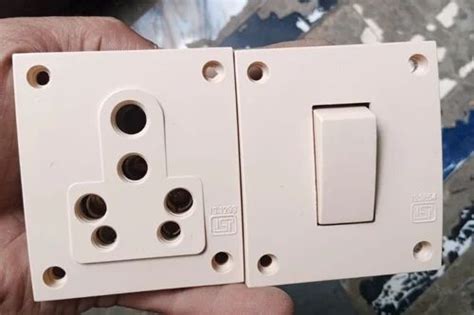 16a 15a Switch Socket Every Polycarbonate At ₹ 165piece In New Delhi