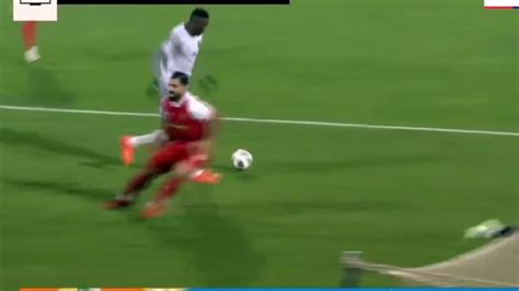 اینو به بازیکنای تاج نشون بدین وقتی به اینا میرسن فکر نکنن دارن جلوی مالدینی و نستا بازی میکنن