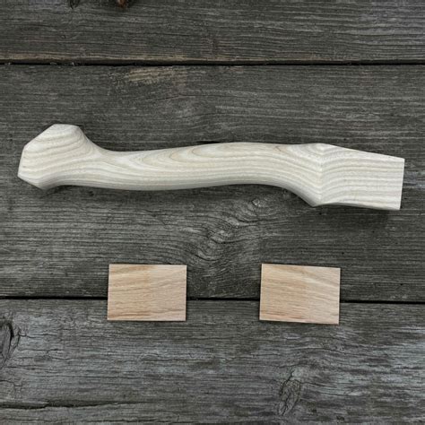High Quality Replacement Axe Handle Ergonomic Ash Wood Handle Red Oak