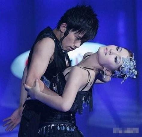 她是張杰前任女友，曾怒扇謝娜耳光，如今落魄無人識！ 每日頭條