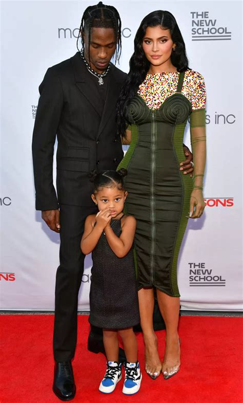 14 پیراهن متفاوت کایلی جنر که کل دنیا را مات و مبهوت کرد؛ ثروتمندترین دختر دنیا در مهمانی‌ها چه