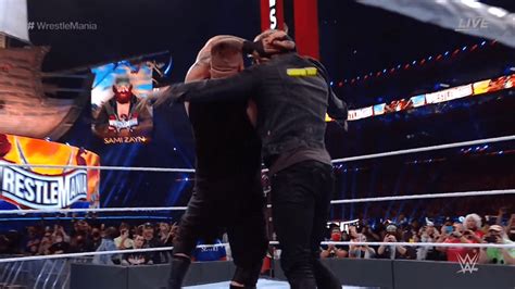Kevin Owens Ataca A Logan Paul En Wrestlemania 37