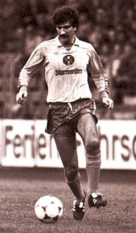 Vasil Ringov Kao Fudbaler Istorija Ex Yu Fudbala Facebook