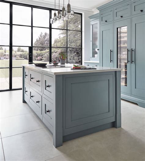 Kitchens With Islands Photo Gallery