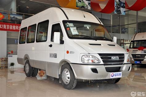 【依维柯褒迪宝迪a42标准版 17座侧前45度车头向右水平图片 汽车图片大全】 易车