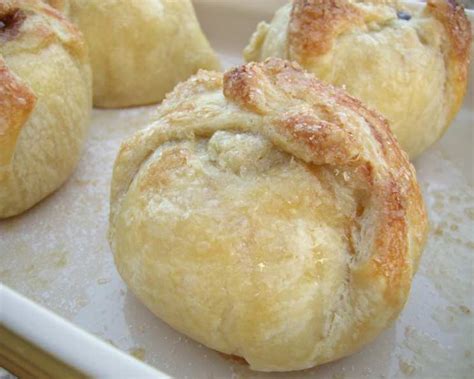 Caramel Apple Puff Dumplings Recipe