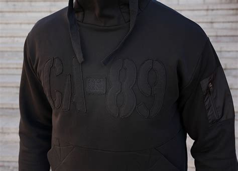 Дукс са капуљачом Офанзива (црни) - Butik Delije
