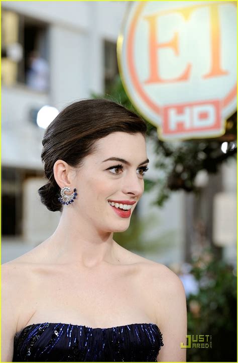 Anne Hathaway Golden Globes 2009 Photo 1647121 Photos Just Jared
