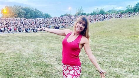 À 42 Ans Eve Angeli Est Devenue Grand Mère Avant Dêtre Mère Tf1 Info