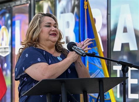 Santa Anas Newest Library Branch Is Outdoors At Jerome Park Orange