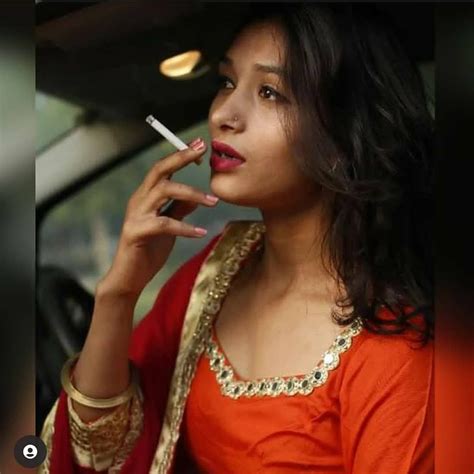 Bengali Baddie Smoker Lips Sigrat Photo Video Indiangirls