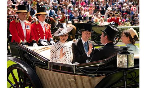 Prince William and Kate Middleton lead carriage procession at Royal ...