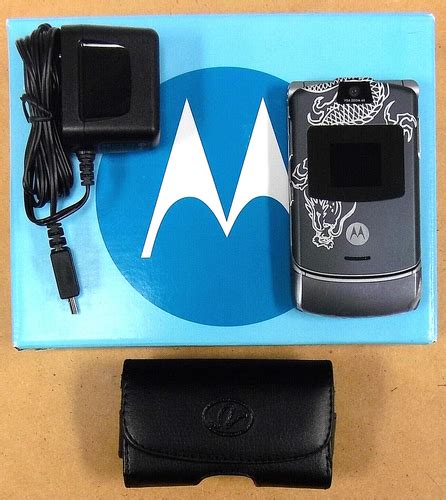 Motorola Razr V3 Miami Ink Dragon Tattoo T Mobile Rare Phone 0