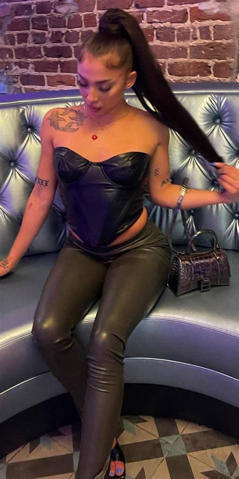 Ashton Locklears Feet