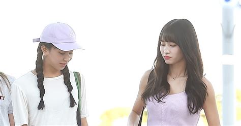 트와이스 채영 모모 오 오늘 패션 좋은데 공항패션 포토엔hd