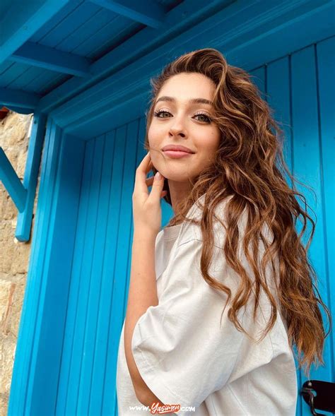 Cemre Baysel [irtr] R Beautifulfemales