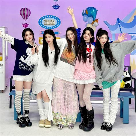 Illit 아일릿 Fanpage Dailyit 아일릿랜드에 오신 Gllit 환영합니다🤗 이제부터 Bomb 하게