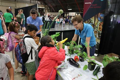 Teambayer Discoveragscience Lisa Mcdaniel