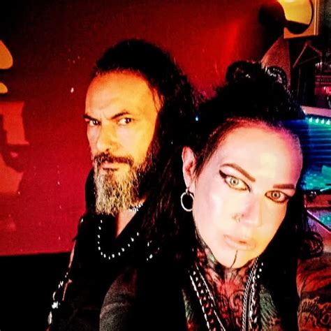 Vera Cala Vera Cala • Threads Say More