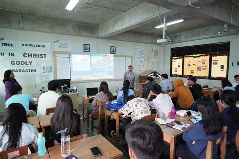 Sosialisasi Unklab Ke Sma Lentera Harapan Tomohon Universitas Klabat