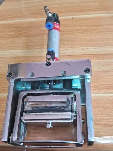 60 piece min hot stamping mild steel hand operated batch coding machine