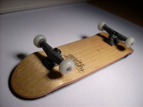 SkatePotente: FINGERBOARD