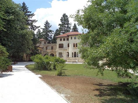 Park “vrana” Vrana Palace Sofiacheap