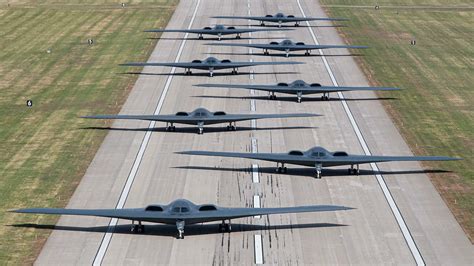 The Us Has Lifted 40 Of Its Fleet Of B 2 Spirit Nuclear Bombers Into