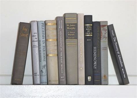 Decorative Vintage Book Decor For Eclectic Room Sofas Diseño Ambientacion Elementos