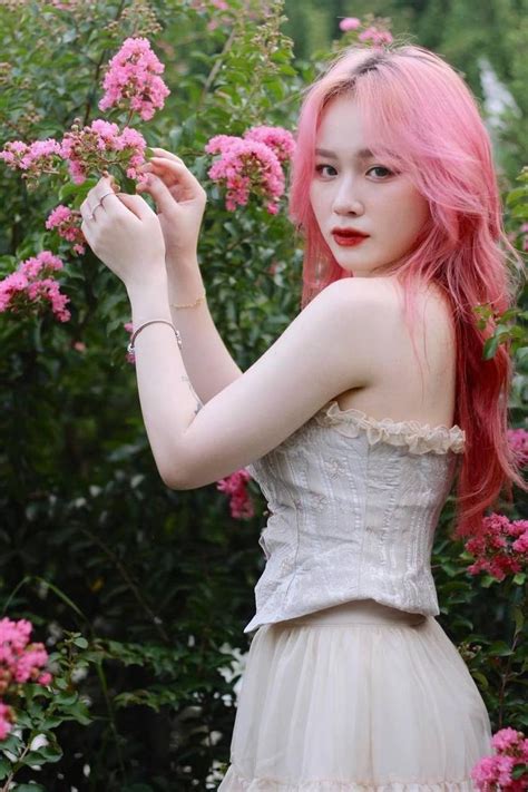 Tiktoker 37 Triệu Followers Min Min Cấp Cứu Vì Phê Bóng Cười