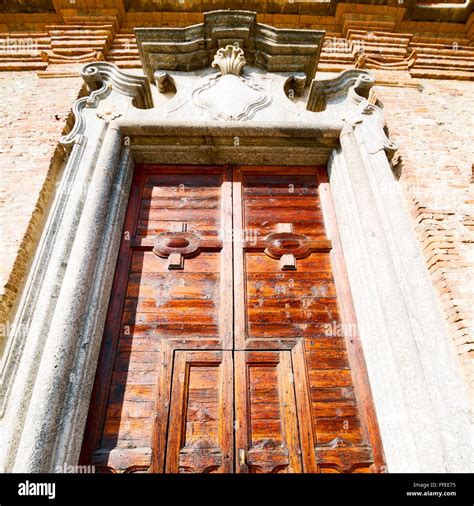 Old Door In Italy Land Europe Architecture And Wood The Historical Gate