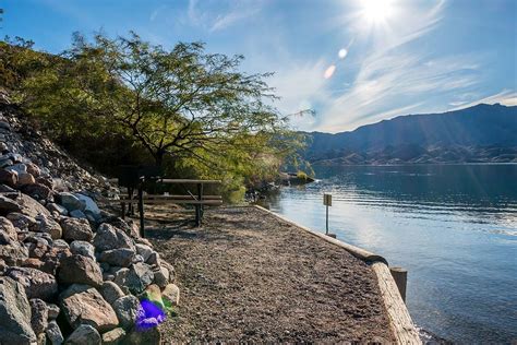8 Best Lake Havasu Camping Spots For Water Filled Adventure