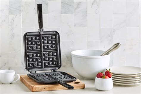 Cast Iron Belgian Waffle Maker