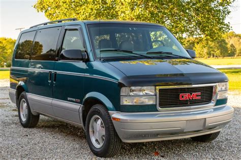 No Reserve 30k Mile 1997 Gmc Safari Awd For Sale On Bat Auctions