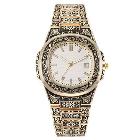 Fashionable Mens Retro Engraved Pattern Quartz Watch Casual Calendar