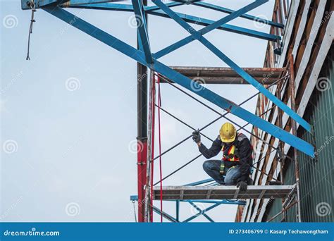 Safety Harness On Scaffolding At Austin Smither Blog