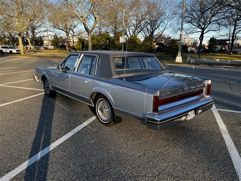 1983 Lincoln Town Car Grey For Sale