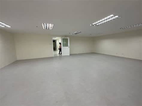 90 Sqm Office At Strata 100 Ortigas Center Pasig For Lease
