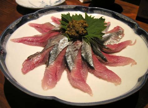 【グルメ：旬】サンマ刺身 袖ふれあうも