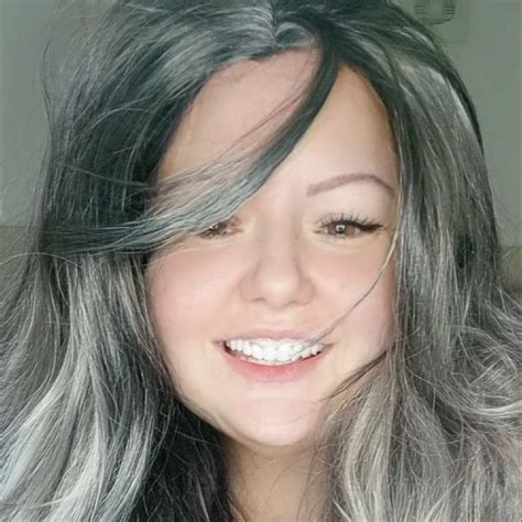 Glittercees Profile Page 2 Vids Pics And More Manyvids Manyvids