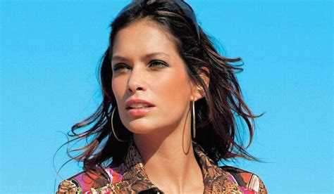 Fernanda Lessa Atomica In Intimo Nero Sconvolge Il Web Foto