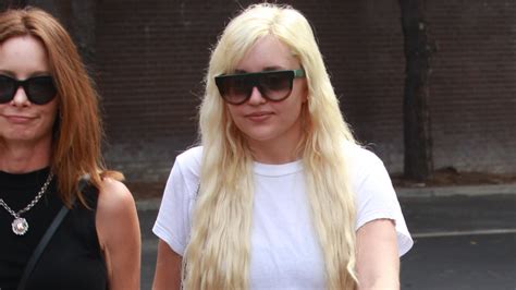 Amanda Bynes And Fiancé Paul Michael Split After 3 Week Engagement