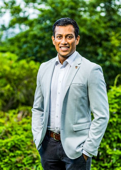 Dr Delendra Del Wijayanayaka Bariatric And General Surgeon Cairns Doctors On Barr St