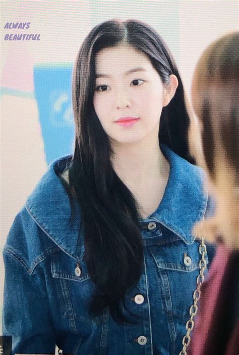 아이린의 취향이 드러나는 호피무늬 미니스커트 연예인포럼 딜바다닷컴